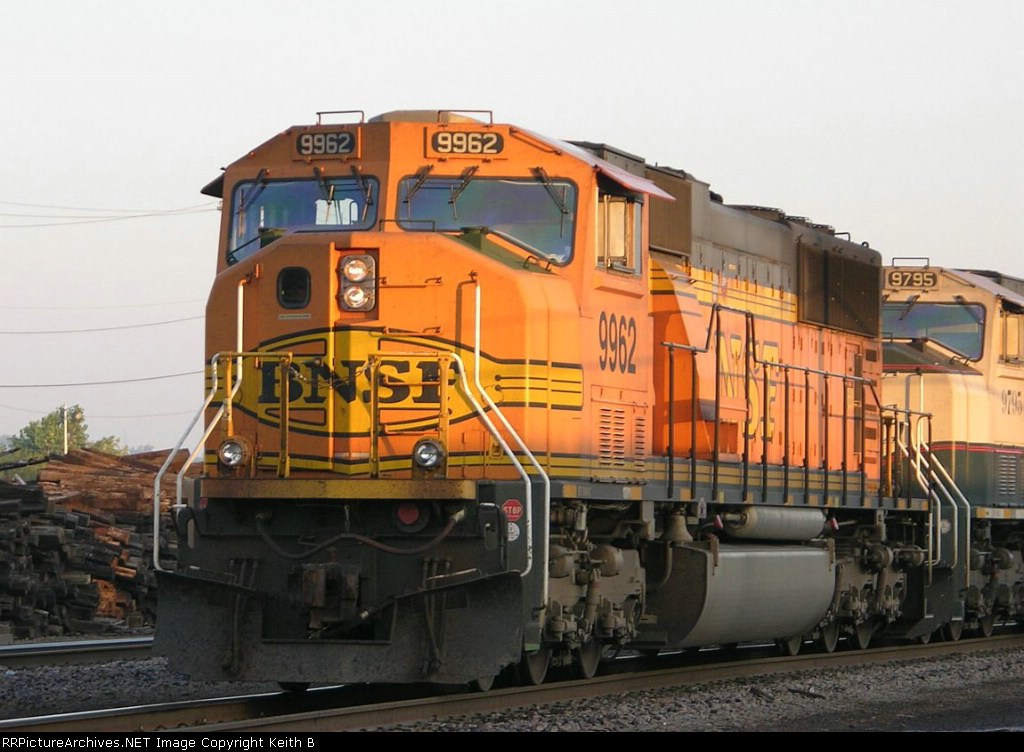 BNSF 9962